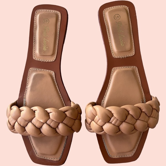 Source Unknown | Shoes | Tan Braided Faux Leather Sandals Size 8 4 ...